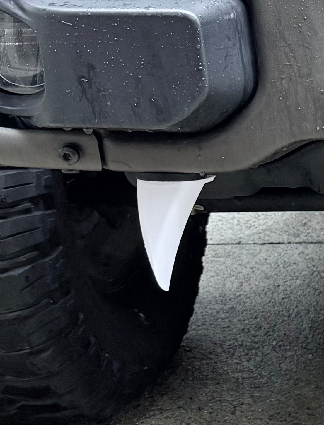 Bumper Fangs - Magnetic Teeth for your Bumper (set of 2) – Up and Duck